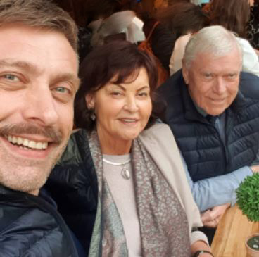 Alan Turkington Bio - Age, Net Worth, Actor, Wiki, Partner, Height, Family