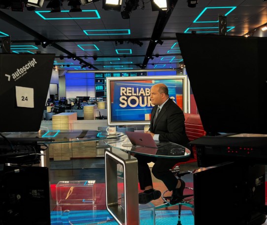 Brian Stelter Bio - Wife, Kids, Married, Net Worth, Height, Now, CNN, Salary