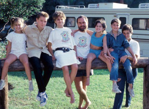 Jodean Bottom Bio - Siblings, Net Worth, Family, Married, River Phoenix ...