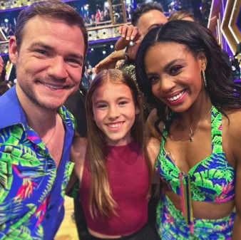 Shaylee Mansfield Bio - Parents, Sister, Age, Deaf, Family, Partner ...