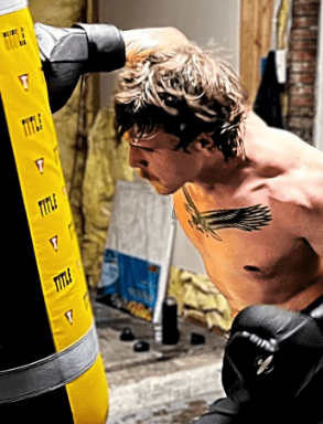 iDubbz (Ian Carter) Bio - Wife, Girlfriend, Net Worth, Family, Boxing ...