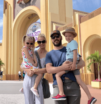 Mark-Paul Gosselaar Bio - Wife, Married, Kids, Parents, Net Worth ...