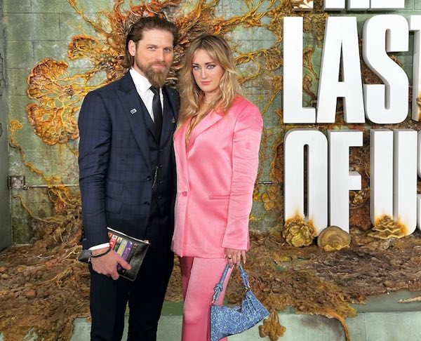 Ashley Johnson Bio - Husband, Family, Age, Wiki, Net Worth, Family, Height