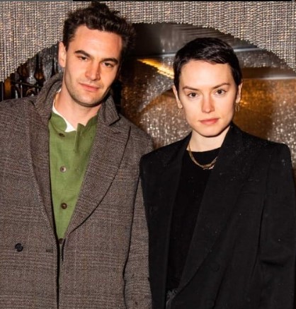 Tom Bateman Parents | All About His Family & Siblings