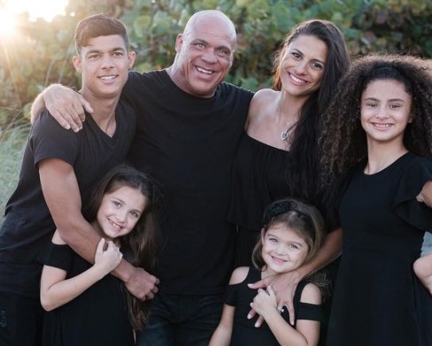 Giovanna Yannotti (Kurt Angle's Wife) Bio - Married, Children, Wiki ...