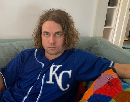 Linus Sebastian Bio - Parents, Siblings, Family, Married, Wife, Kids ...