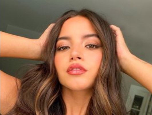 Isabela Merced Bio - Dating, Partner, Parents, Family, Age, Net Worth, Now