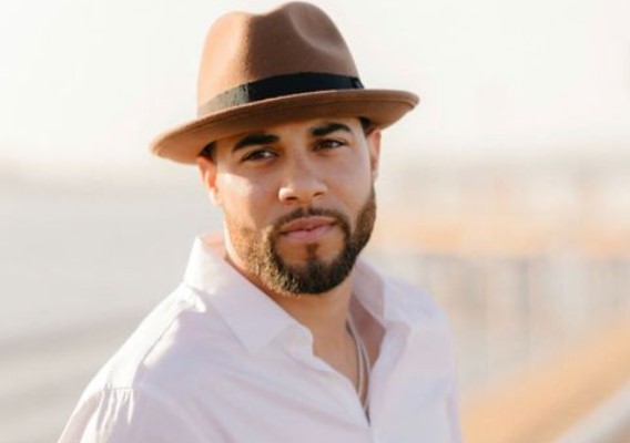 Micah Hyde Bio - Ethnicity, Married, Wife, Kids, Wiki, Age, Family, Net ...