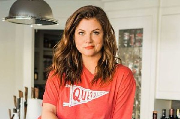 Tiffani Thiessen Bio - Husband, Now, Net Worth, Family, Married, Age, Wiki