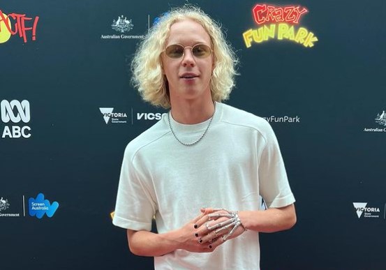 Stacy Clausen Bio - Actor, Net Worth, Parents, Girlfriend, Wiki, Height ...