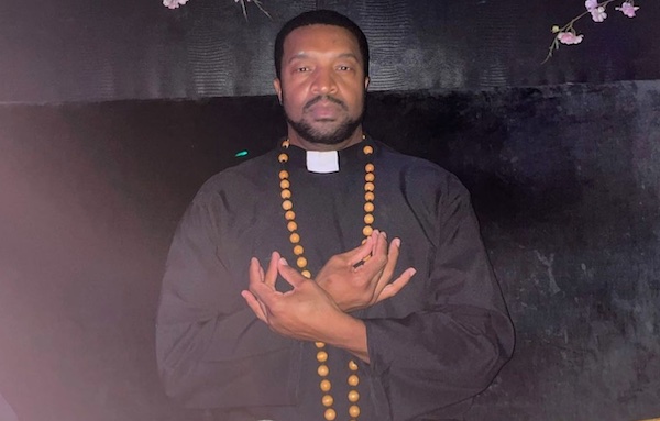 Roger Cross Bio - Wife, Wiki, Age, Married, Net Worth, Family, Height ...