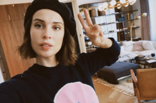 Heida Reed Bio - Parents, Wiki, Married, Husband, Family, Net Worth, Height