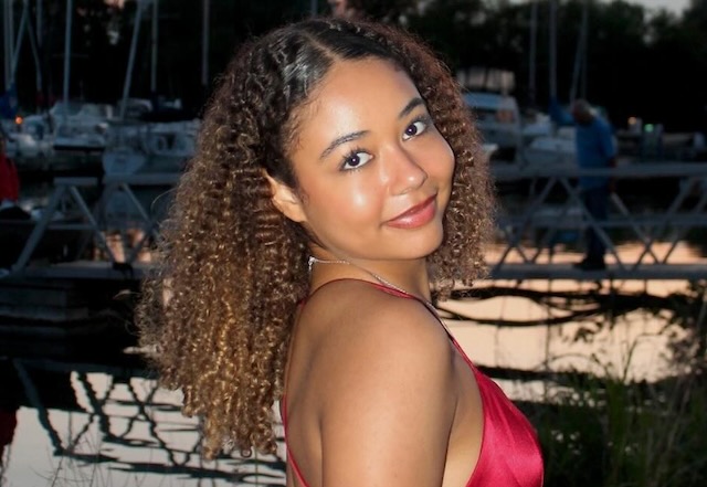 Millie Davis Family Details| Her Parents And Siblings