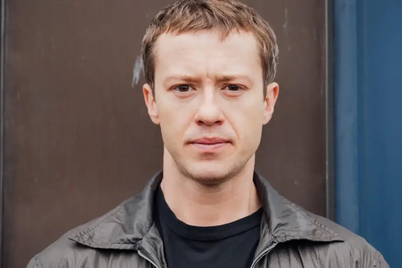 Joseph Quinn Biography – “Stranger Things” Breakthrough to MCU Star